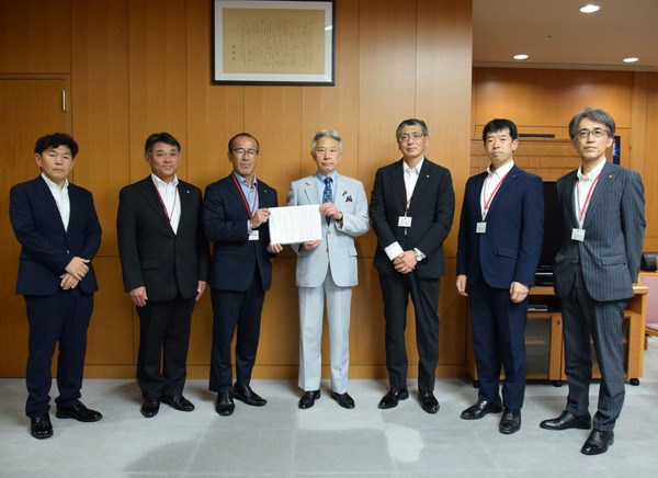 教育関係23団体、教員の処遇改善など求め緊急アピール | 教育業界ニュース「ReseEd（リシード）」